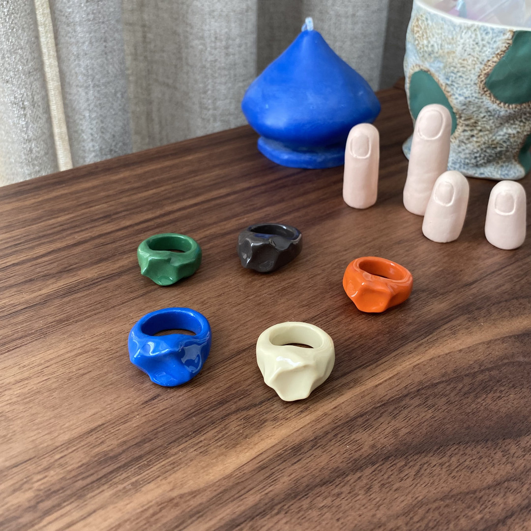 Irregular shape wavy face petit polymer clay ring | idus