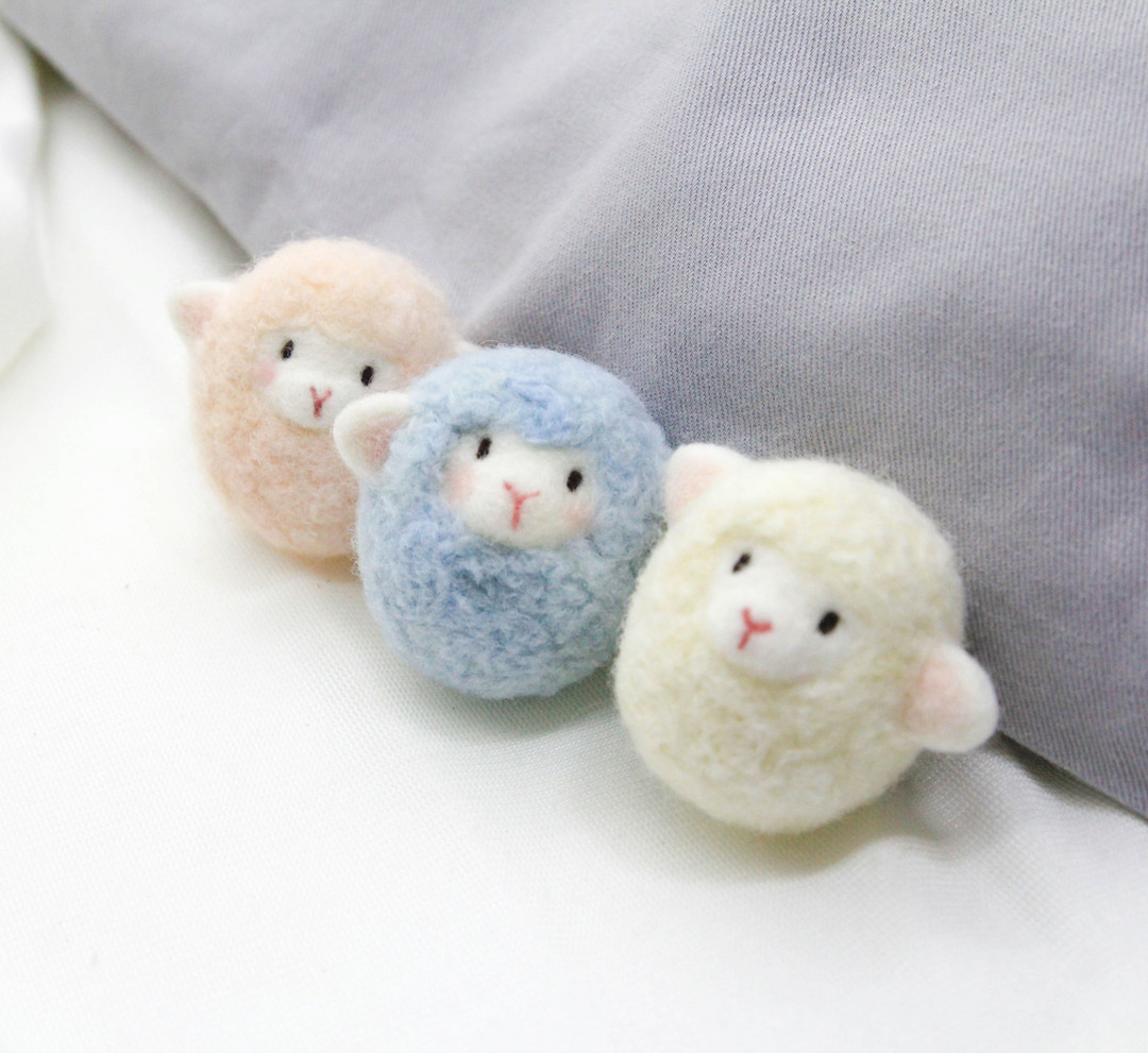Animal friends [Sheep] Key Chain needle felt / wool felt | idus