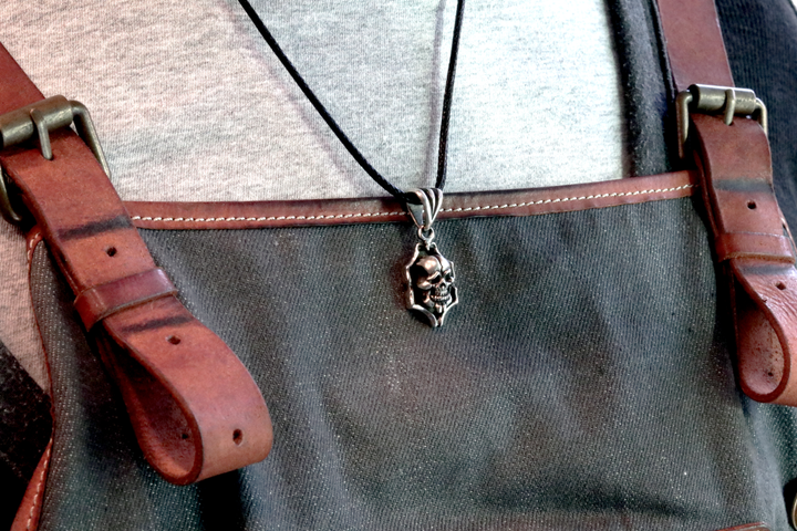 "Dawn Frame ~ Laughing Skull" | 아이디어스