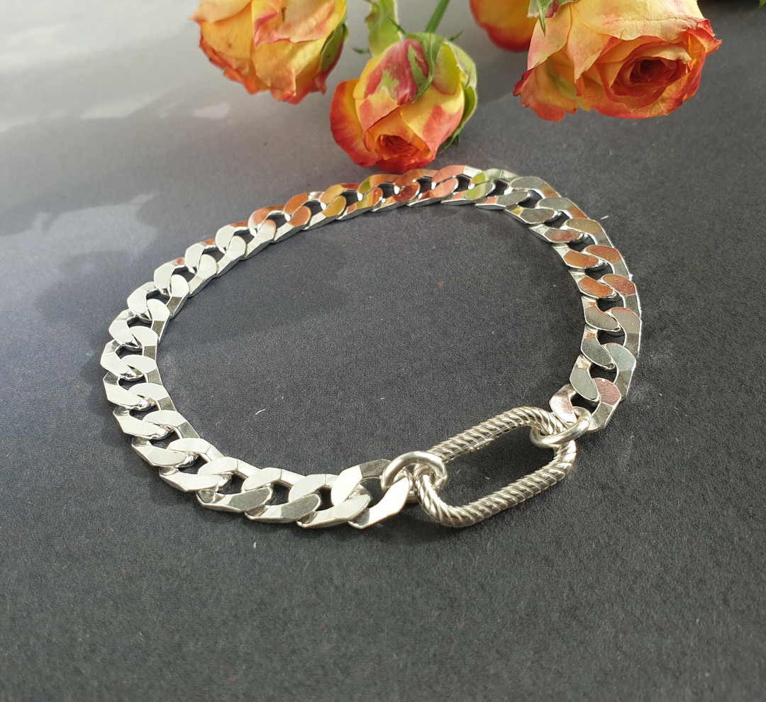 Flat chain and twisted hooking chain glitter silver bracelet | idus