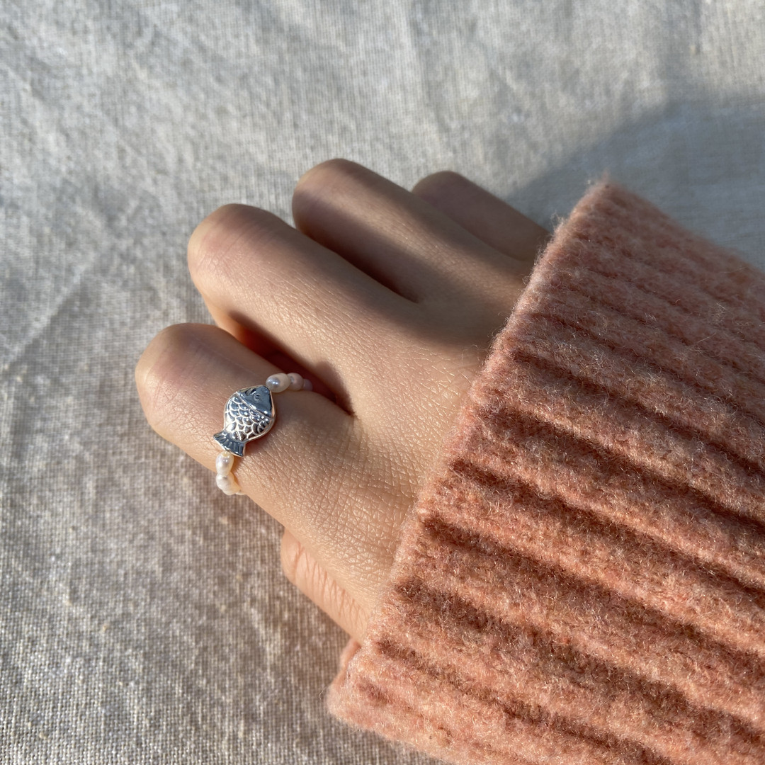 atti de reve Lucky Pearl Fish Ring | idus