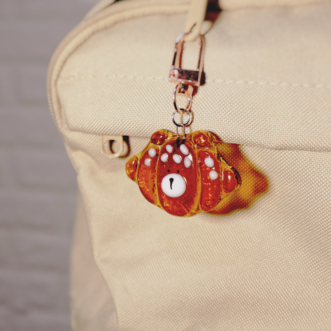 Salt Croissant bear keychain | idus