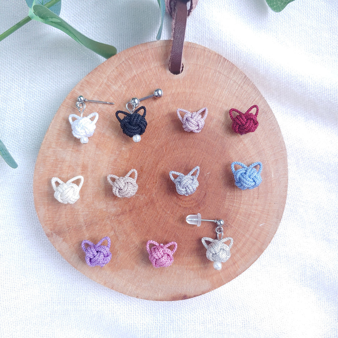 Meow~ Mini Cat Knot Surgical Steel Earrings / Piercing / Clip-ons | idus