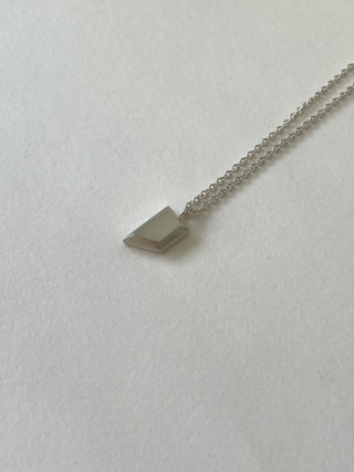 Edge Necklace | 아이디어스