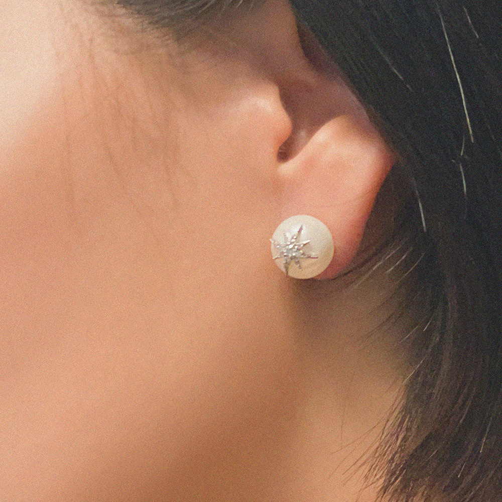 Starlight Pearl Post Earring / Wedding, Silver post | idus