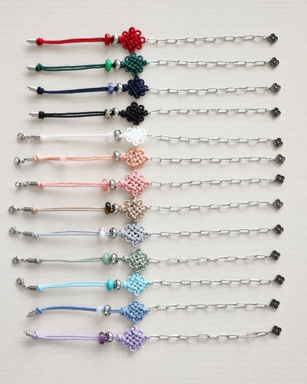 Korean traditional chrysanthemum knot chain bracelet | idus