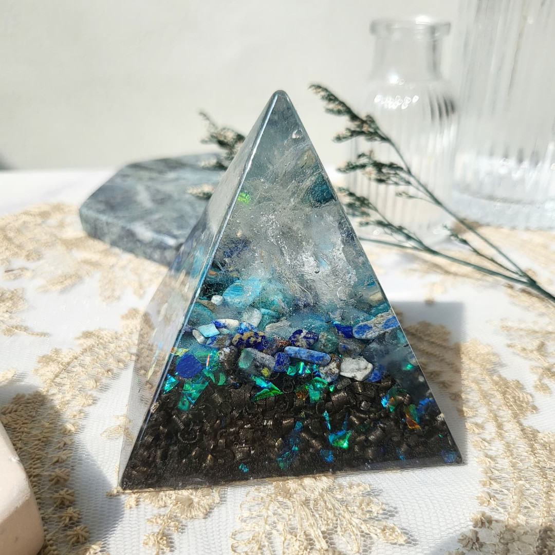 Yin-Yang and Five-Elements Water Glacial Orgonite, water, blue, powerful crystal | idus