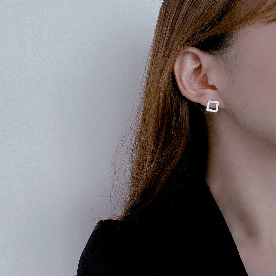 Silver925 Flat natural square earrings | idus