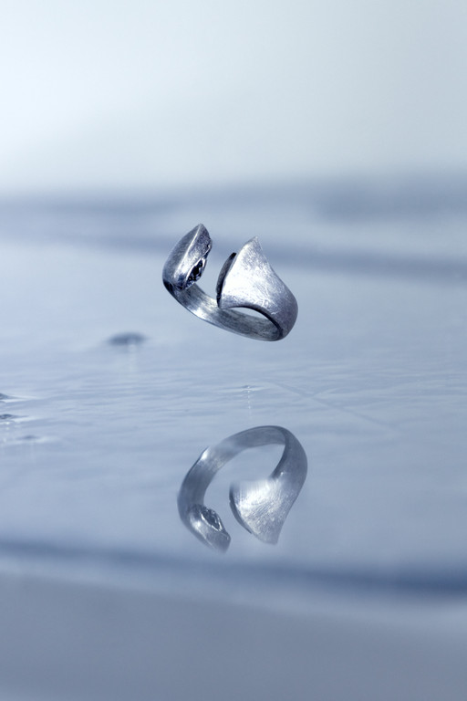 Broken scale | 아이디어스