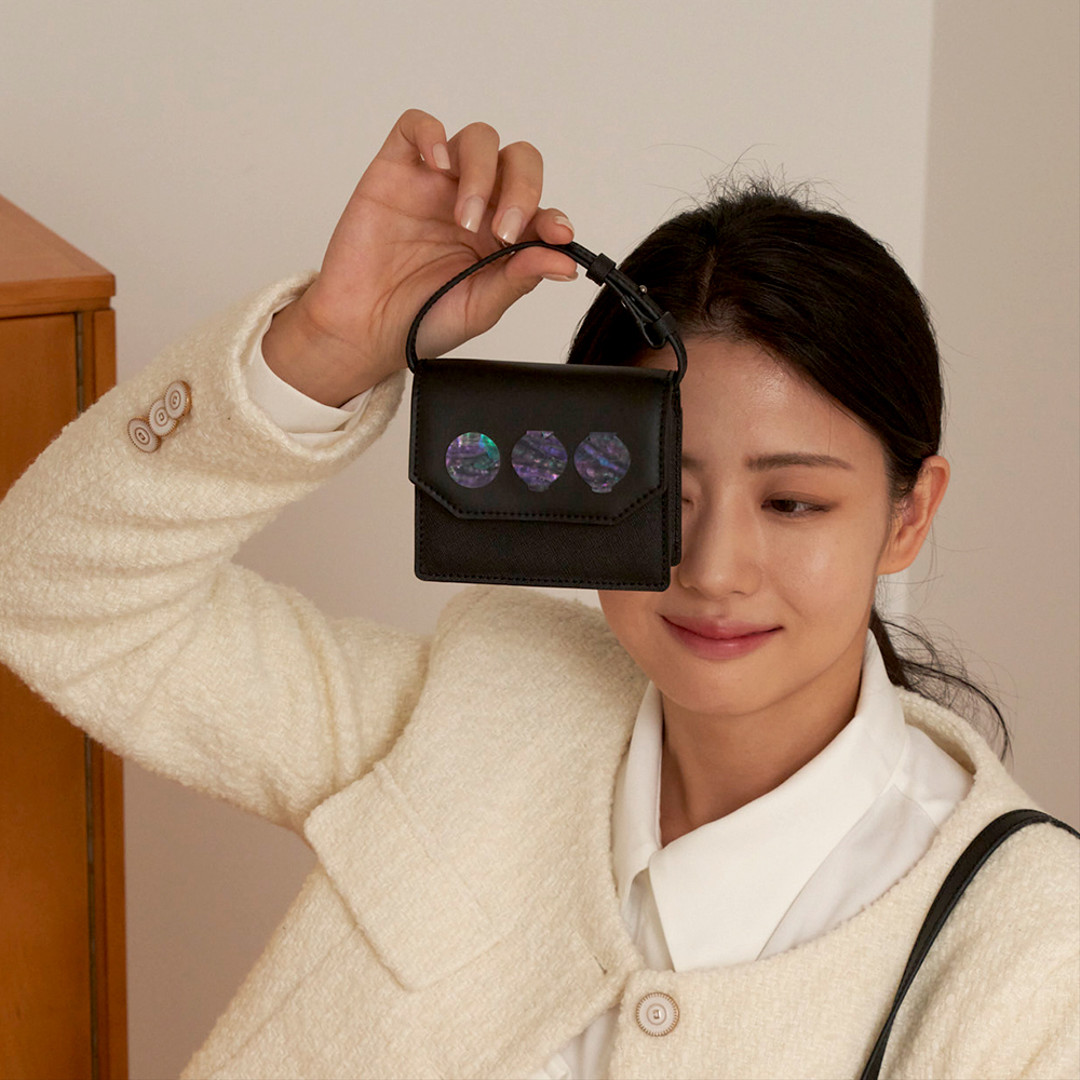 Mother-of-pearl Mini bag Black | idus