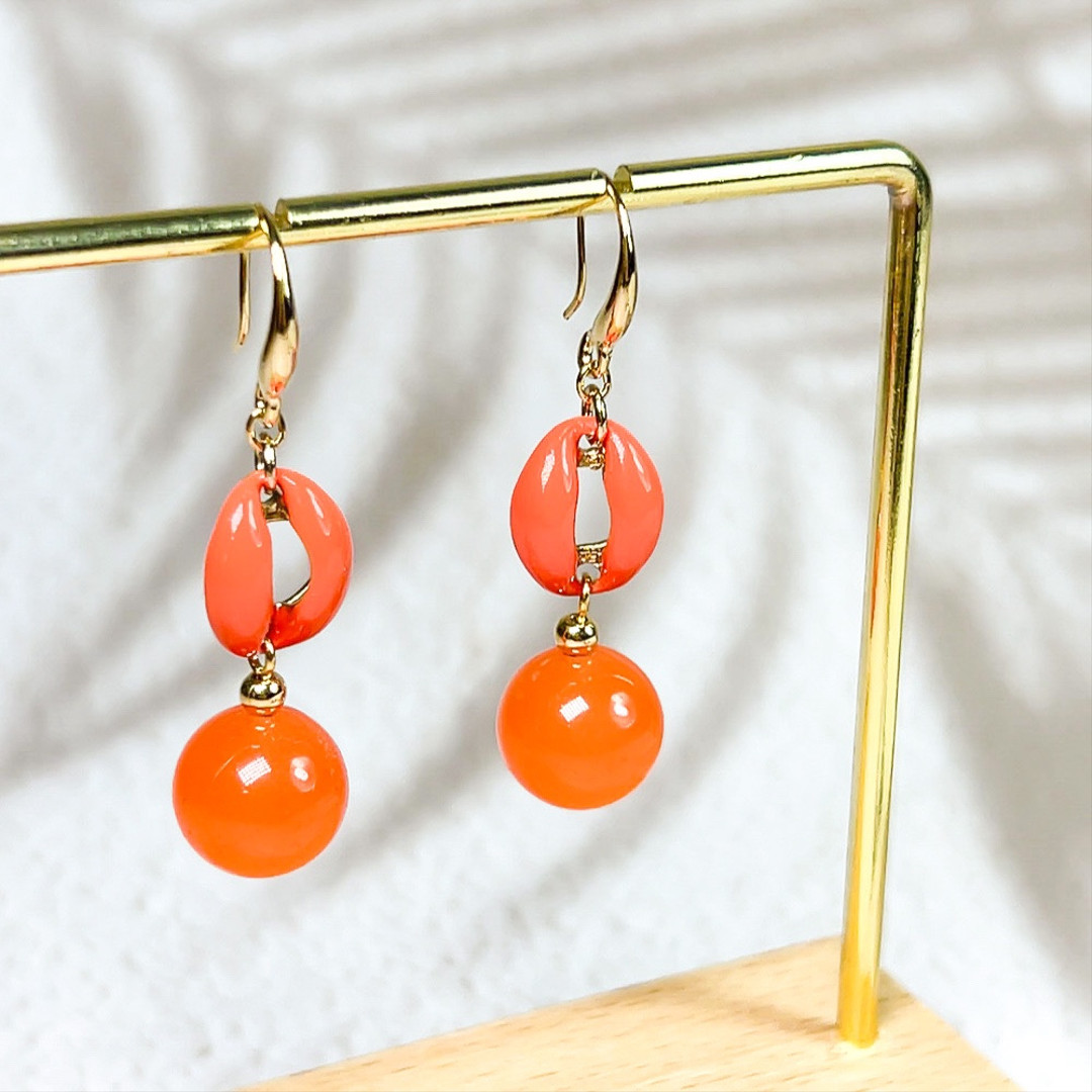Color & Round-ball Earring | idus