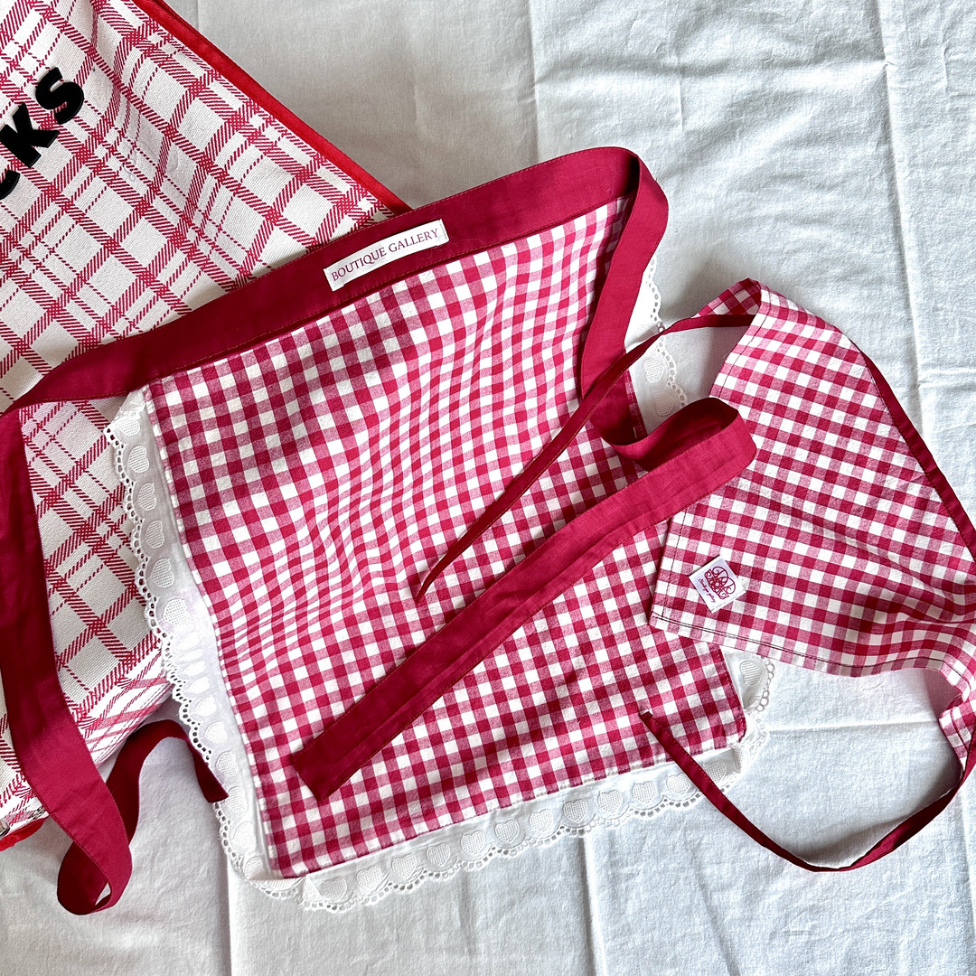 Designer's Lovely Lace Vintage Check Apron Head Hood Set Cute apron ...