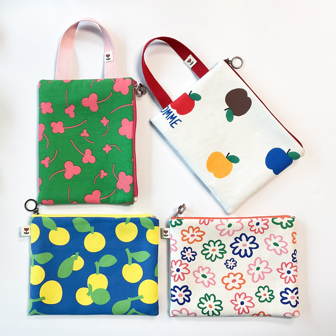 Vivid Printed Pouch | idus