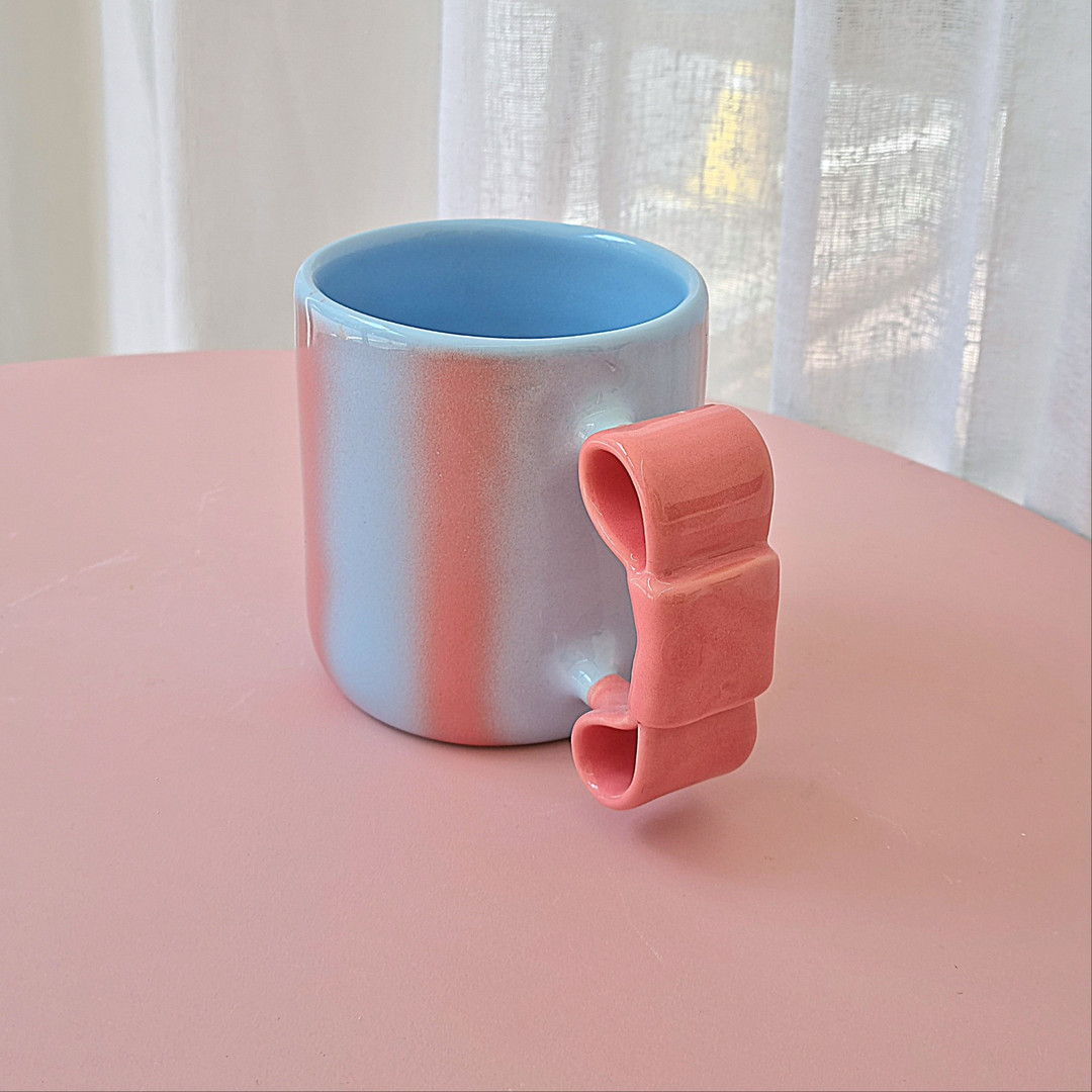 Sky pink ribbon smudge big mug | idus