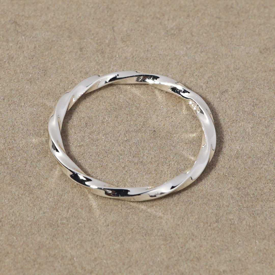 Twisted Ring Vol.3 [Sterling Silver] | idus