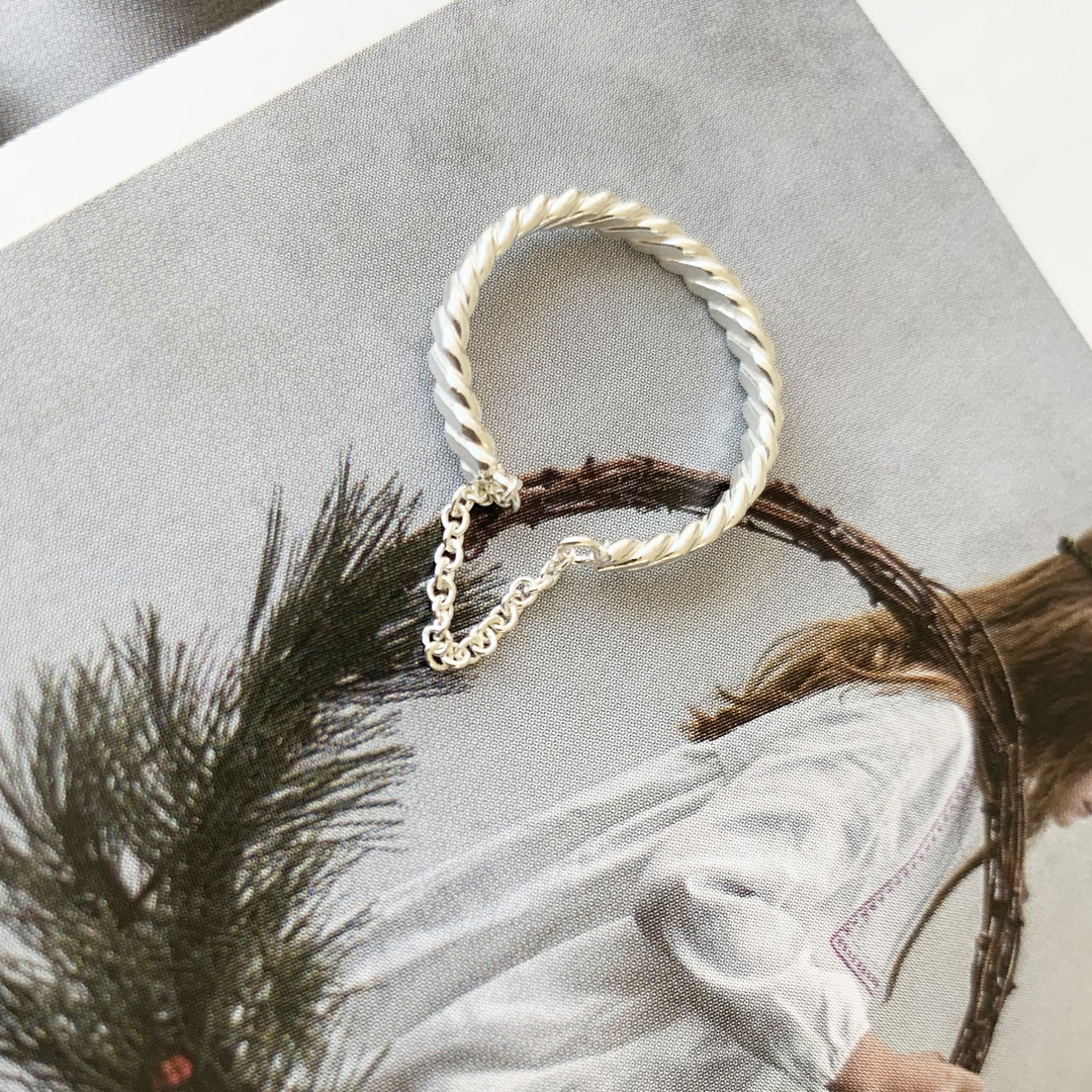 Simple delicate chain Silver women chain Ring handmade Ring | idus