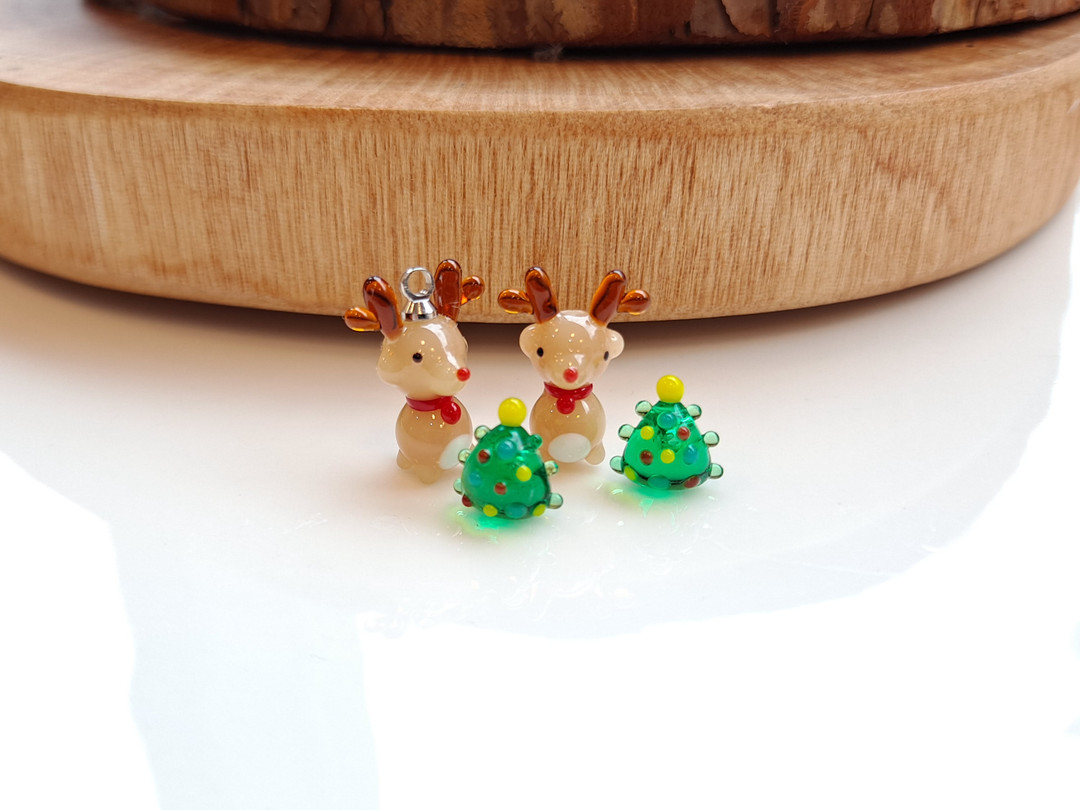 Rudolph(Glass Rudolph) Necklace by URINAMU
