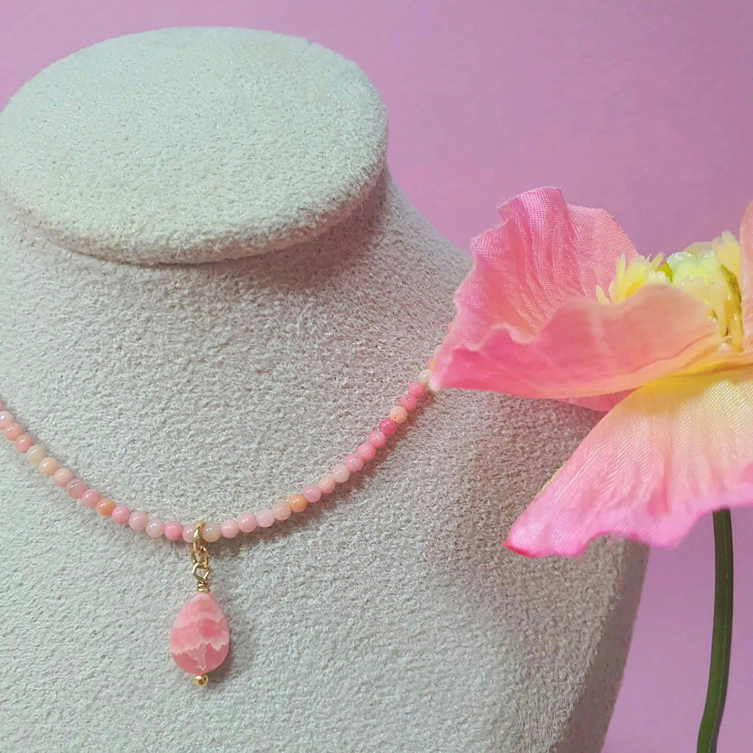 Cherry Blossom Marbling Inca Rose Rhodonite gemstone Necklace | idus