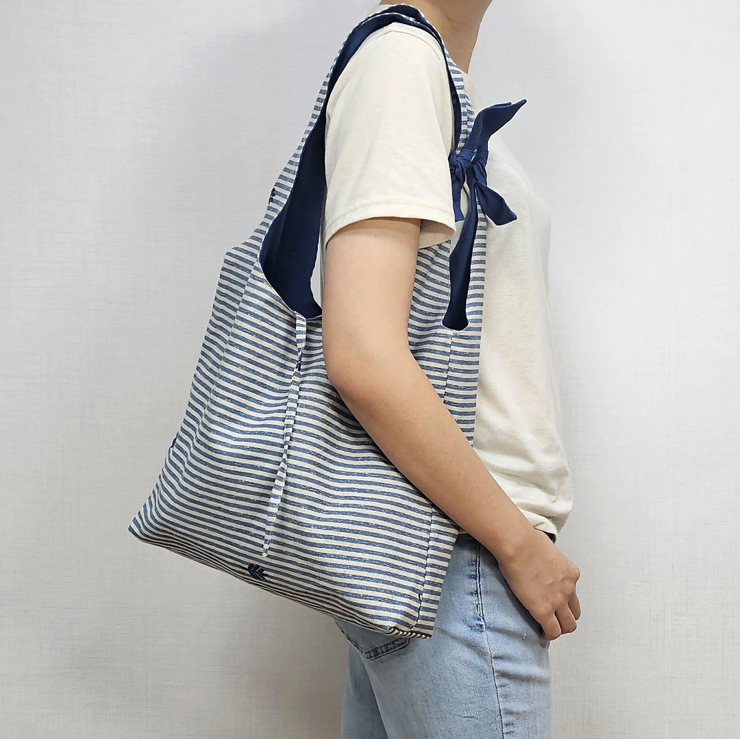 Striped Linen Hobo bag (Reversible / Cotton Linen) | idus