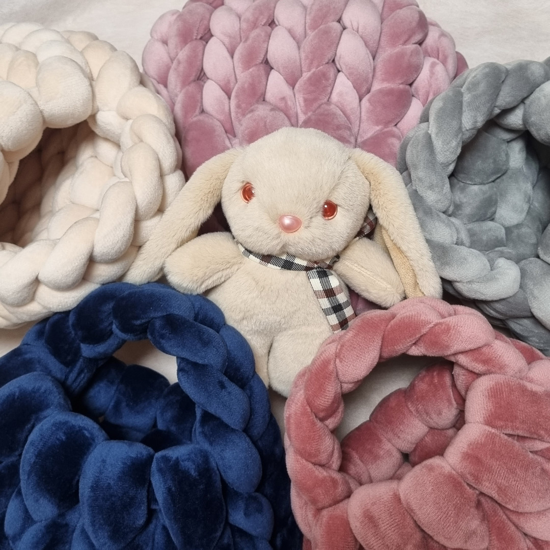 Giant Yarn Velvet Dumpling Bag