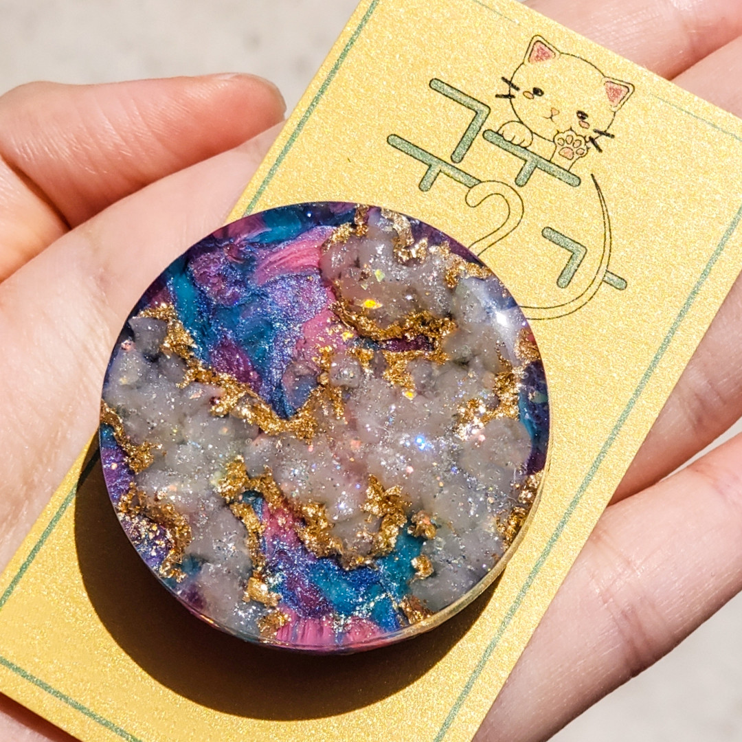Custom Crystal/Geode Popsocket | idus