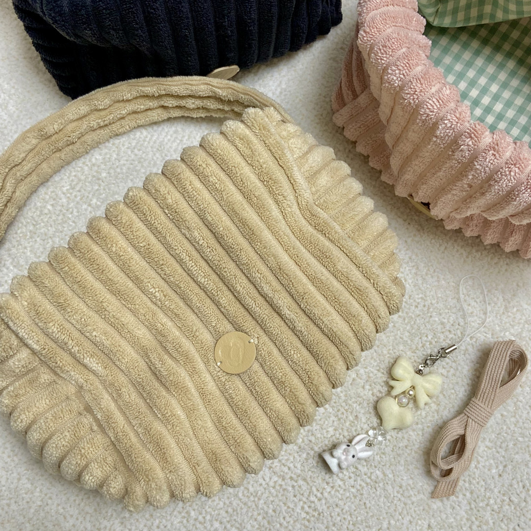 Big corduroy Mini Bag | idus