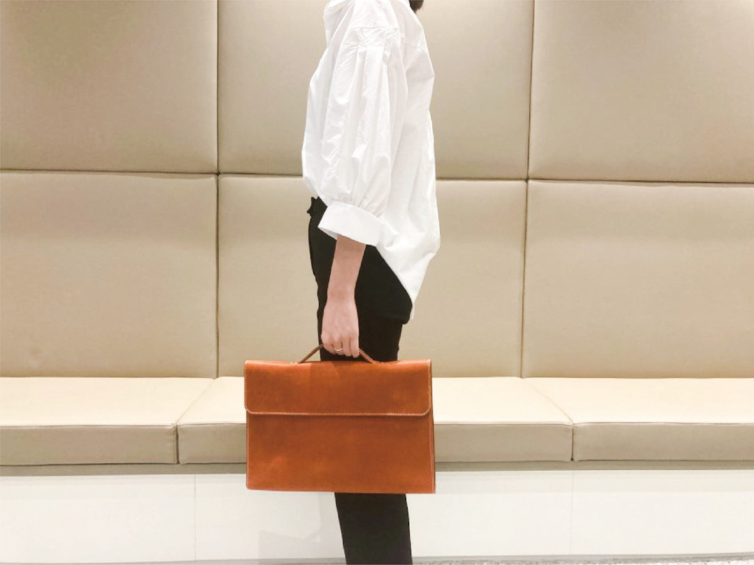 Oil pull-up Baketa leather classic clutch bag | idus
