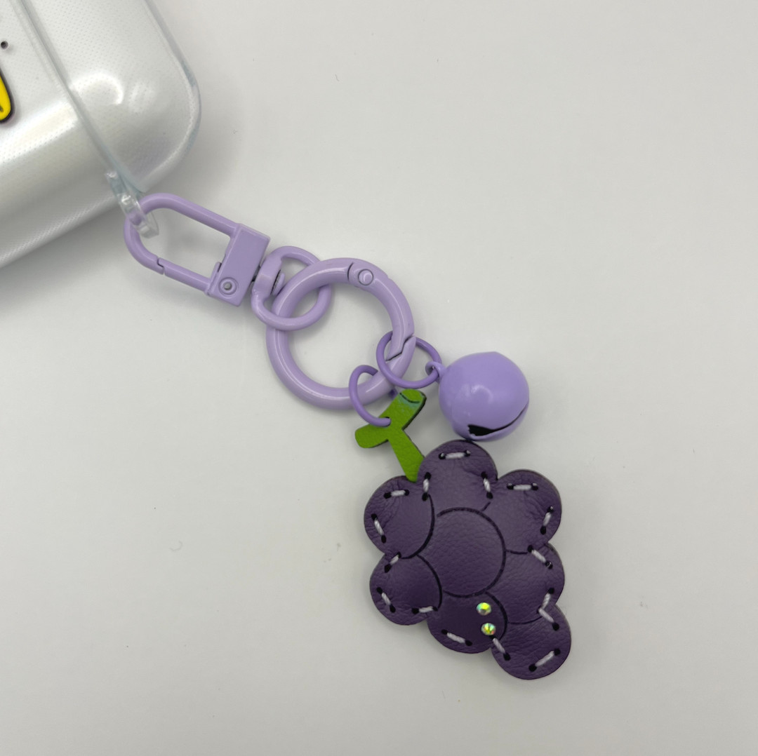 [The Handdam] Grape 100% Handmade Keyring | idus