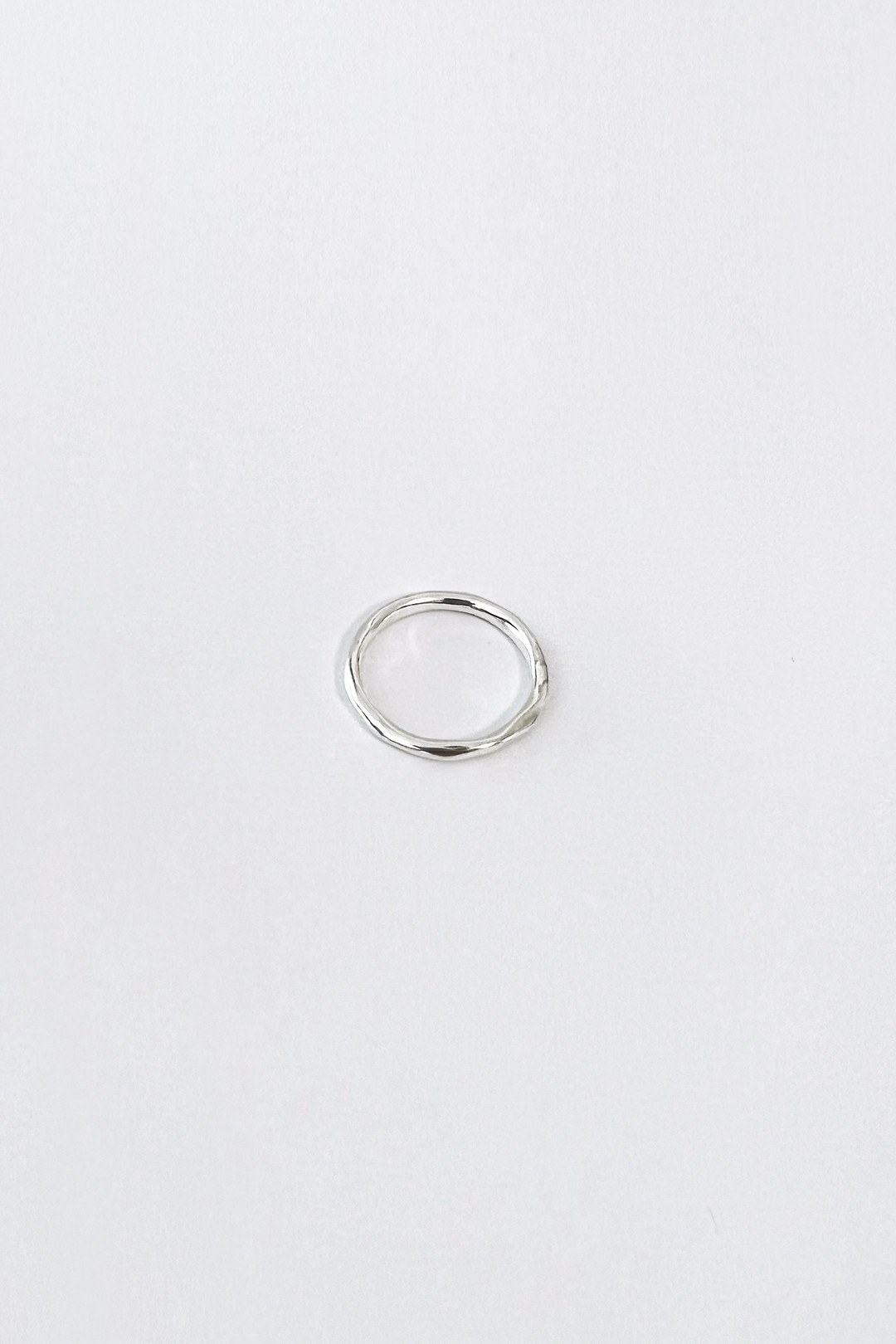 Calm wavy ring | idus