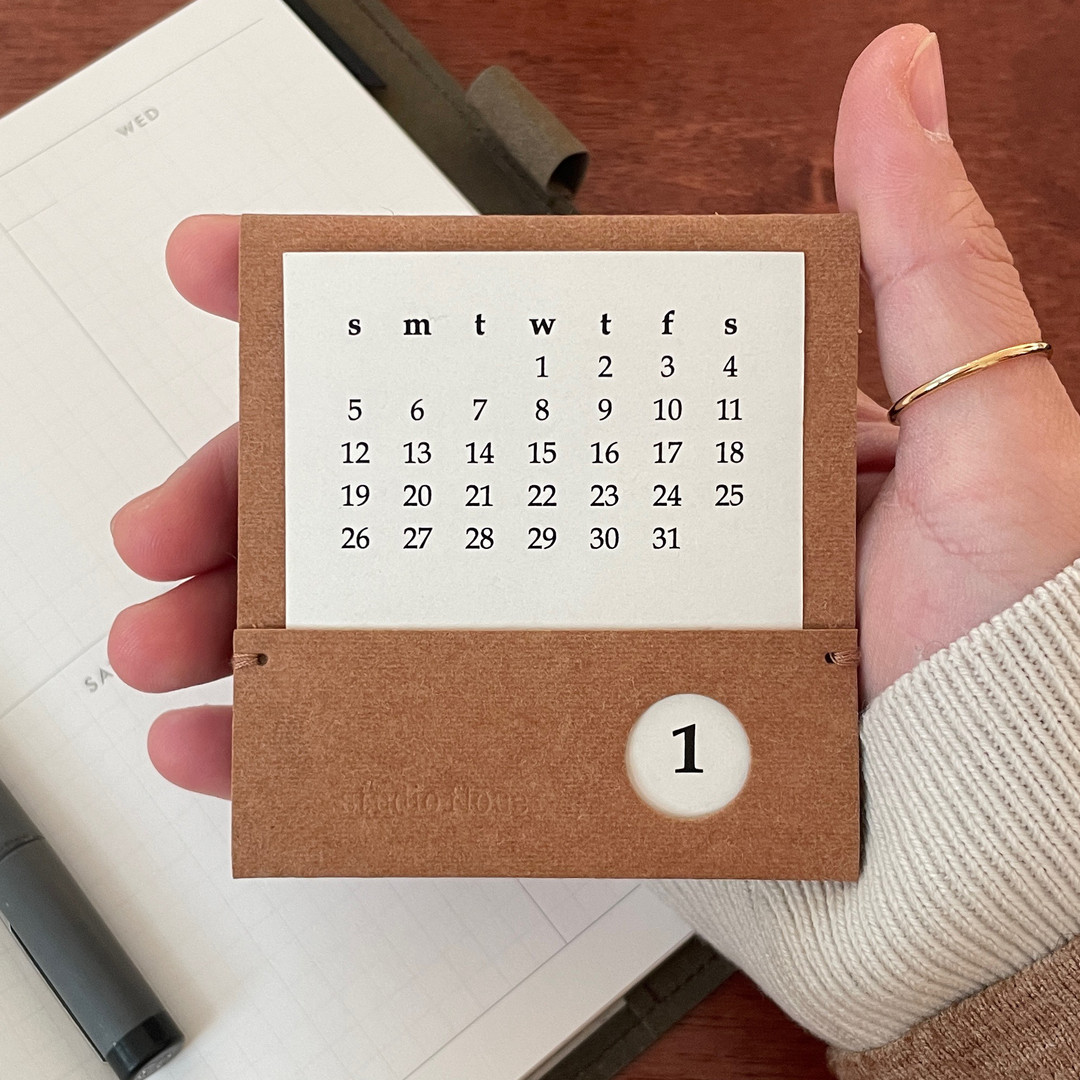 paper leather 2026 mini calendar | idus