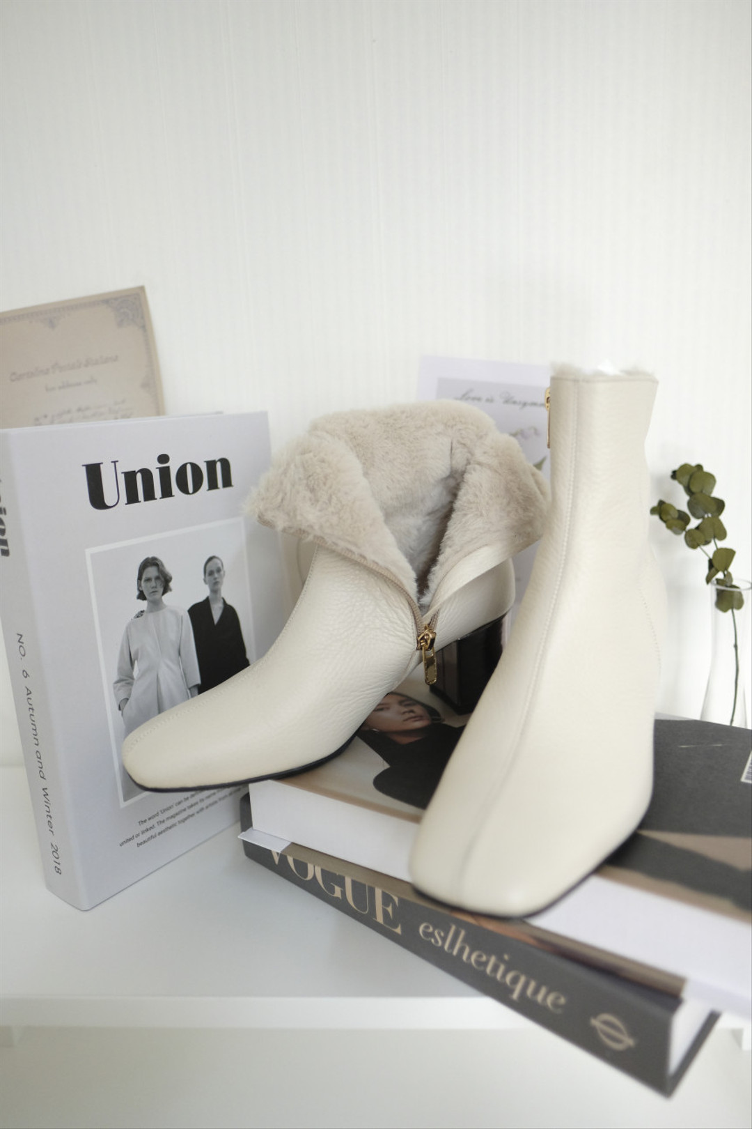 Soft Winter Boots Ivory Shrunk Fur Boots 21-2043