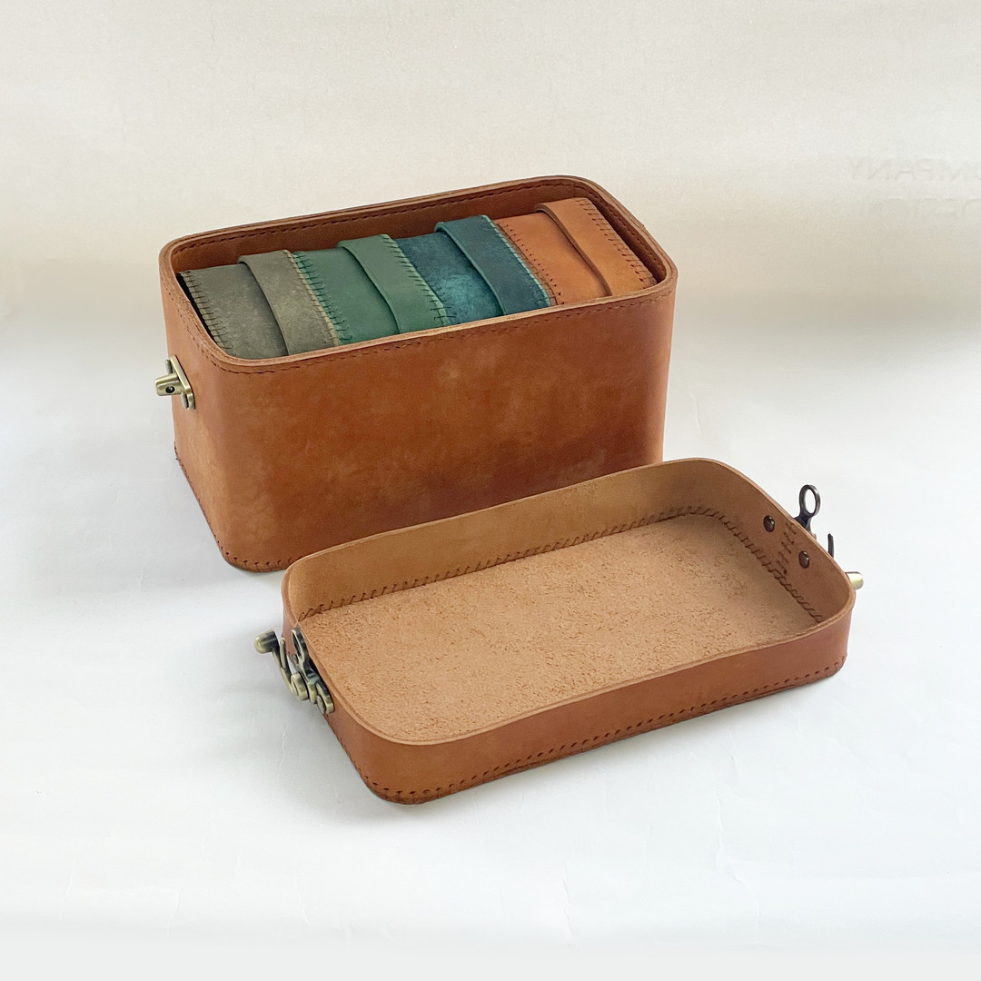 Vegetable-tanned Leather Storage Box (Multi-Box) | idus