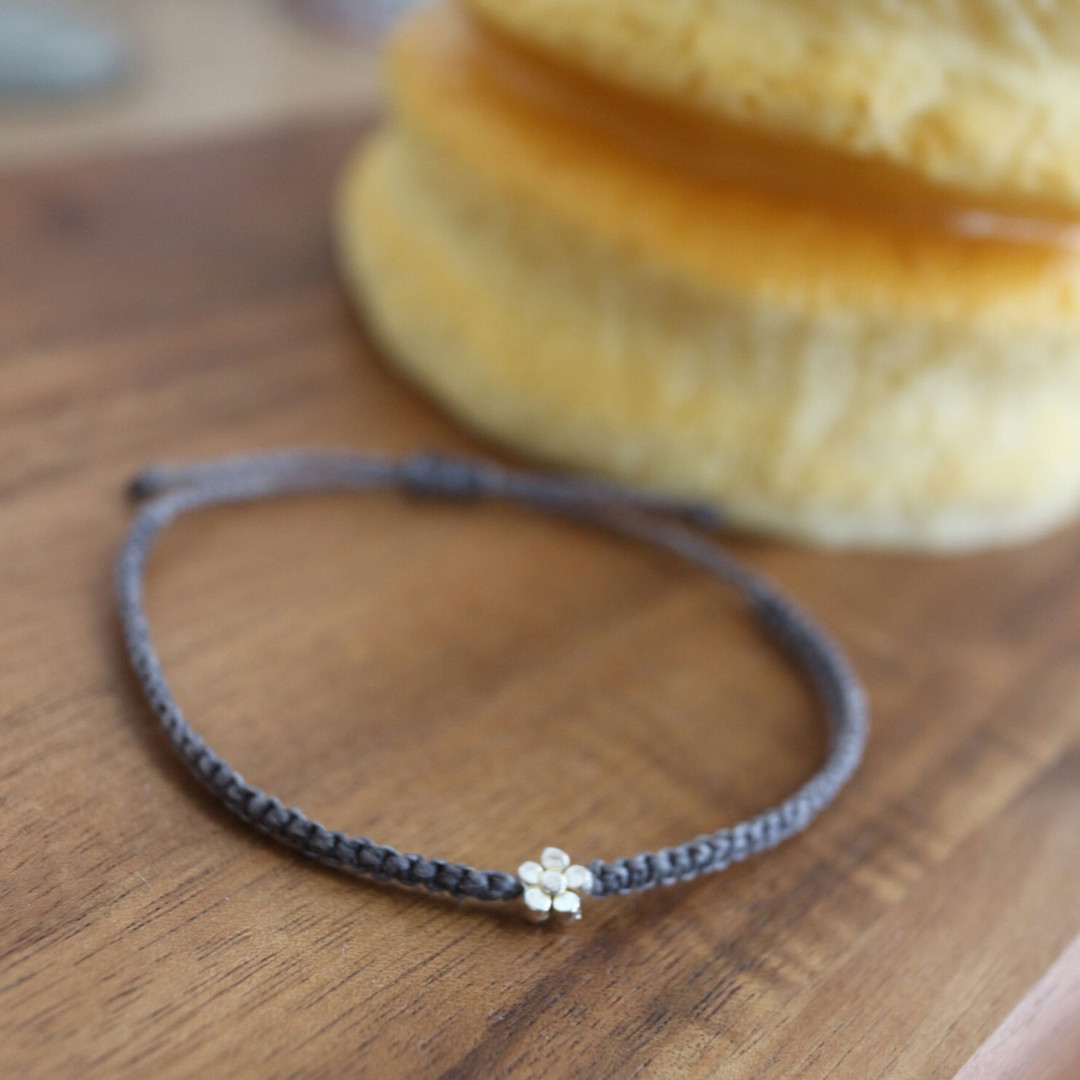 Mini flower knot bracelet | idus