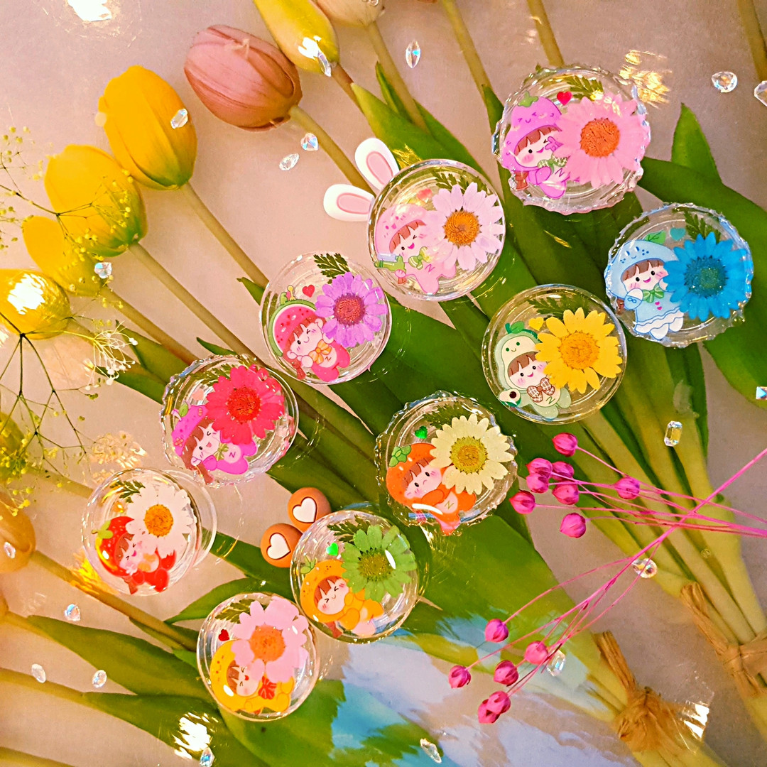 Cute girl pressed flower resin grip tok smart tok