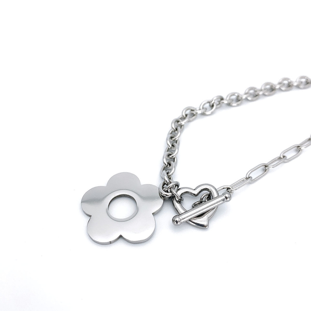 Big Flower & Heart Lock Chain Necklace | idus