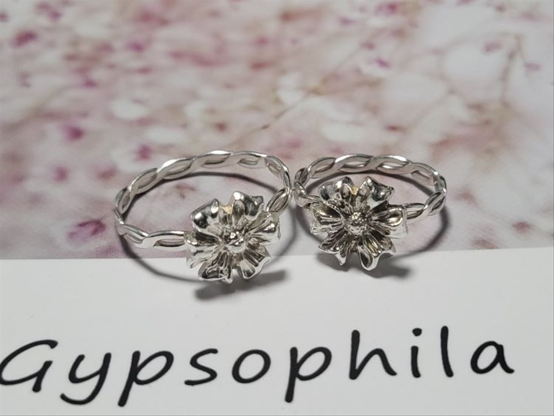 a silver flower ring | idus
