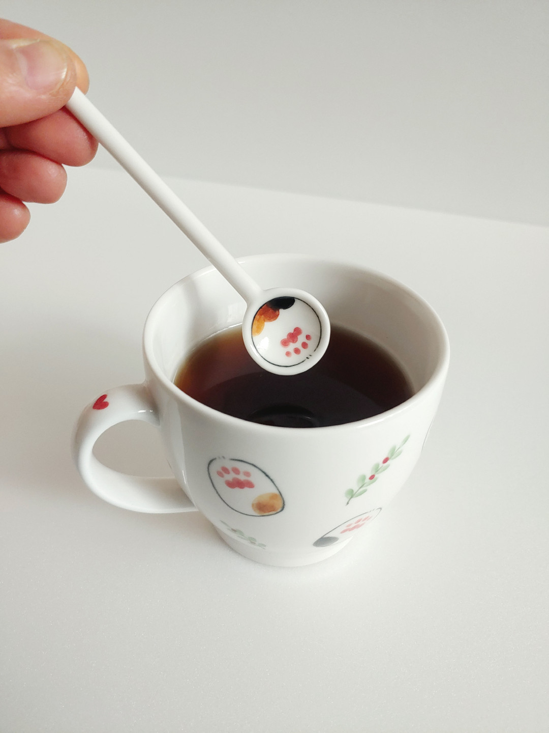 Chubby cat paw mug _ceramic cup | idus