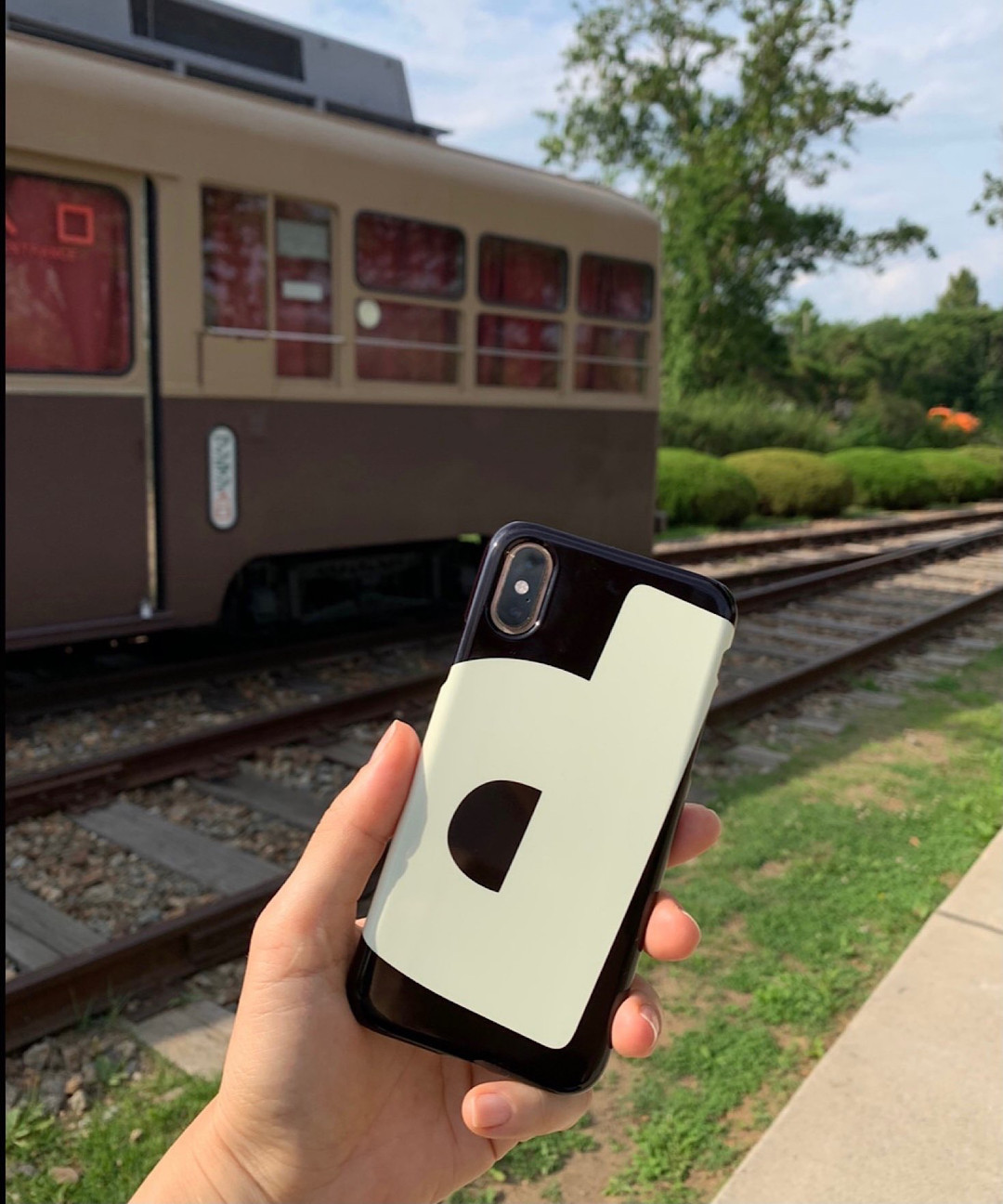 Retro Mood simple alphabet phone case | idus