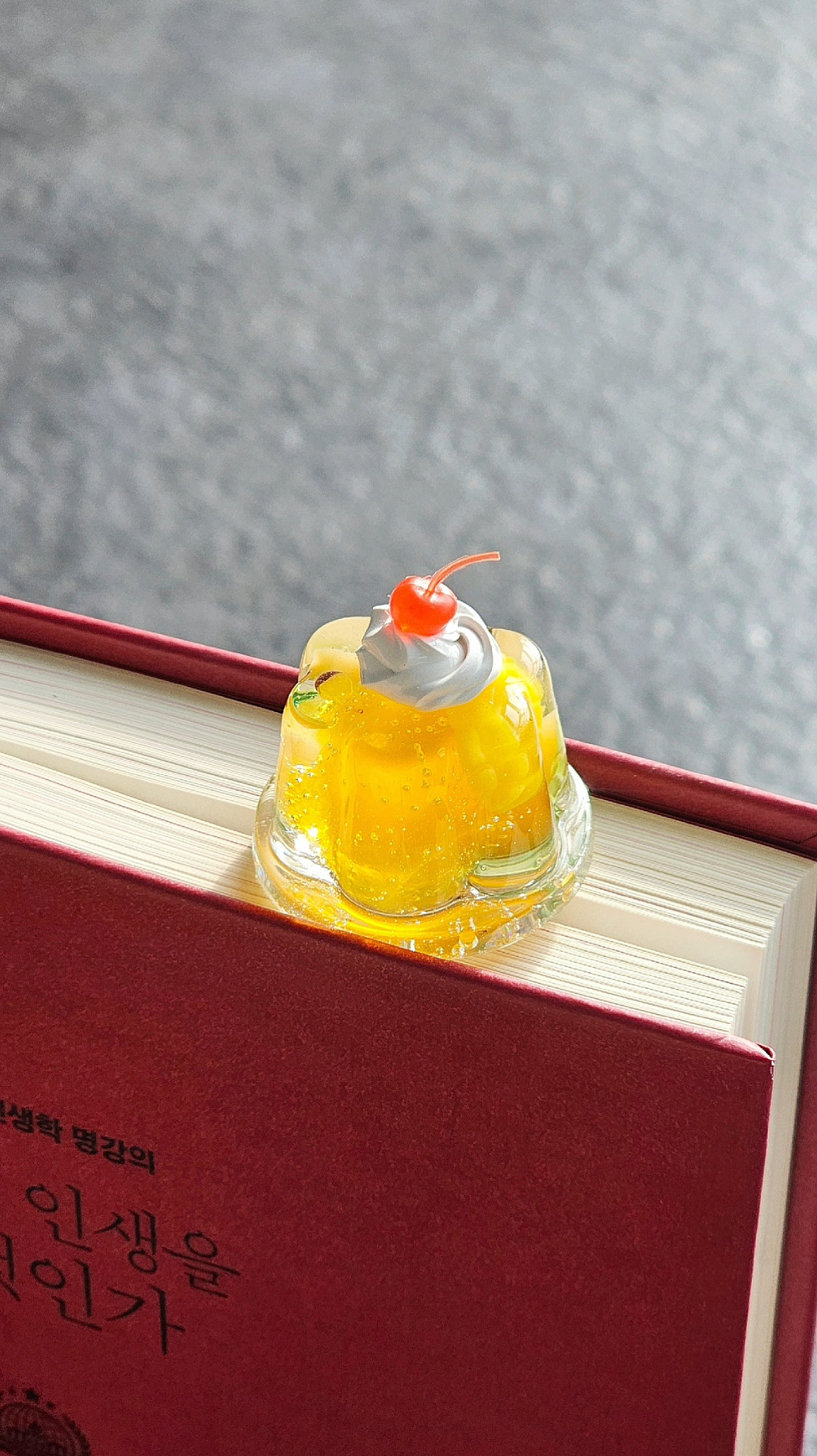 Mini pudding bookmark [fruit] | idus