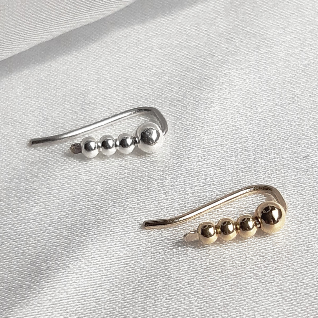 Ear climber Short 4-ball earpin piercing earrings