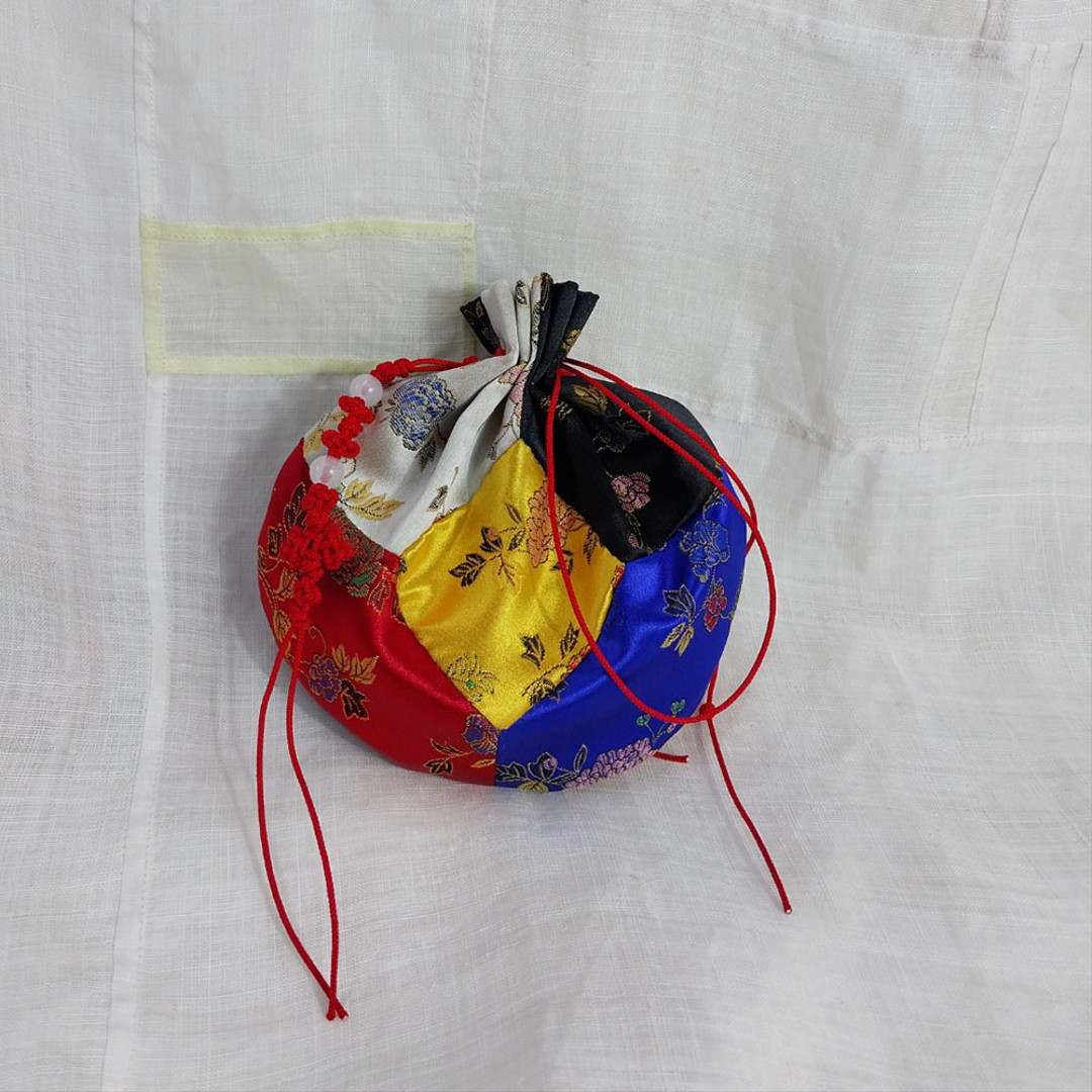 five color lucky pouch /bokjumeoni(Korean traditional pouch) | idus