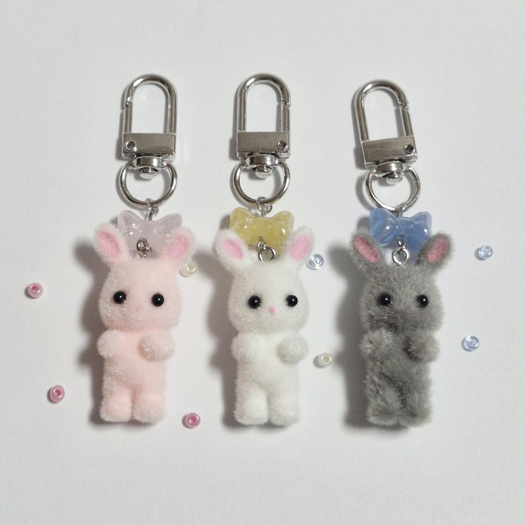Flocking Rabbit Keyring | idus