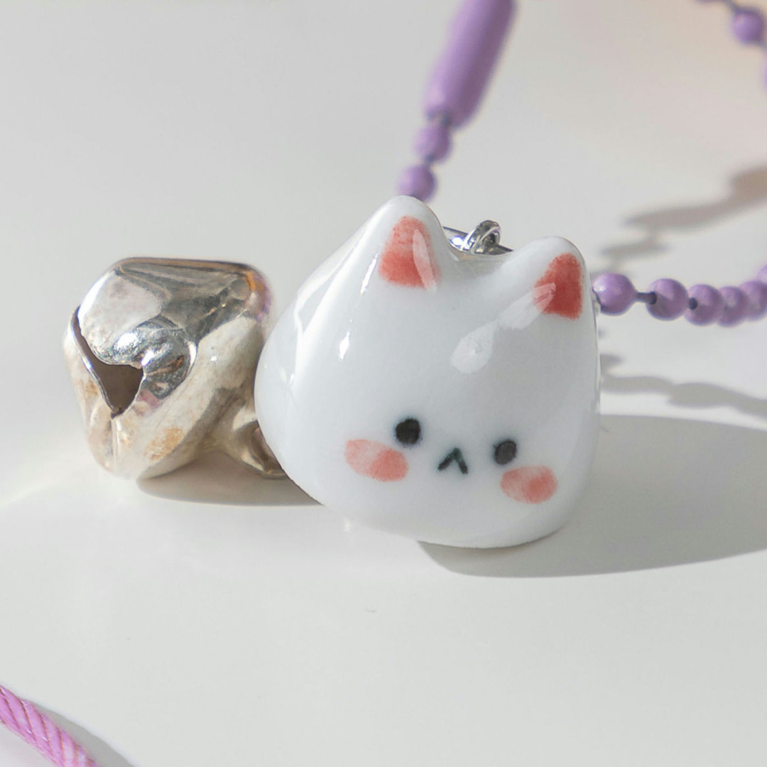 Chic White Cat Pottery Keyring bell ver. | idus