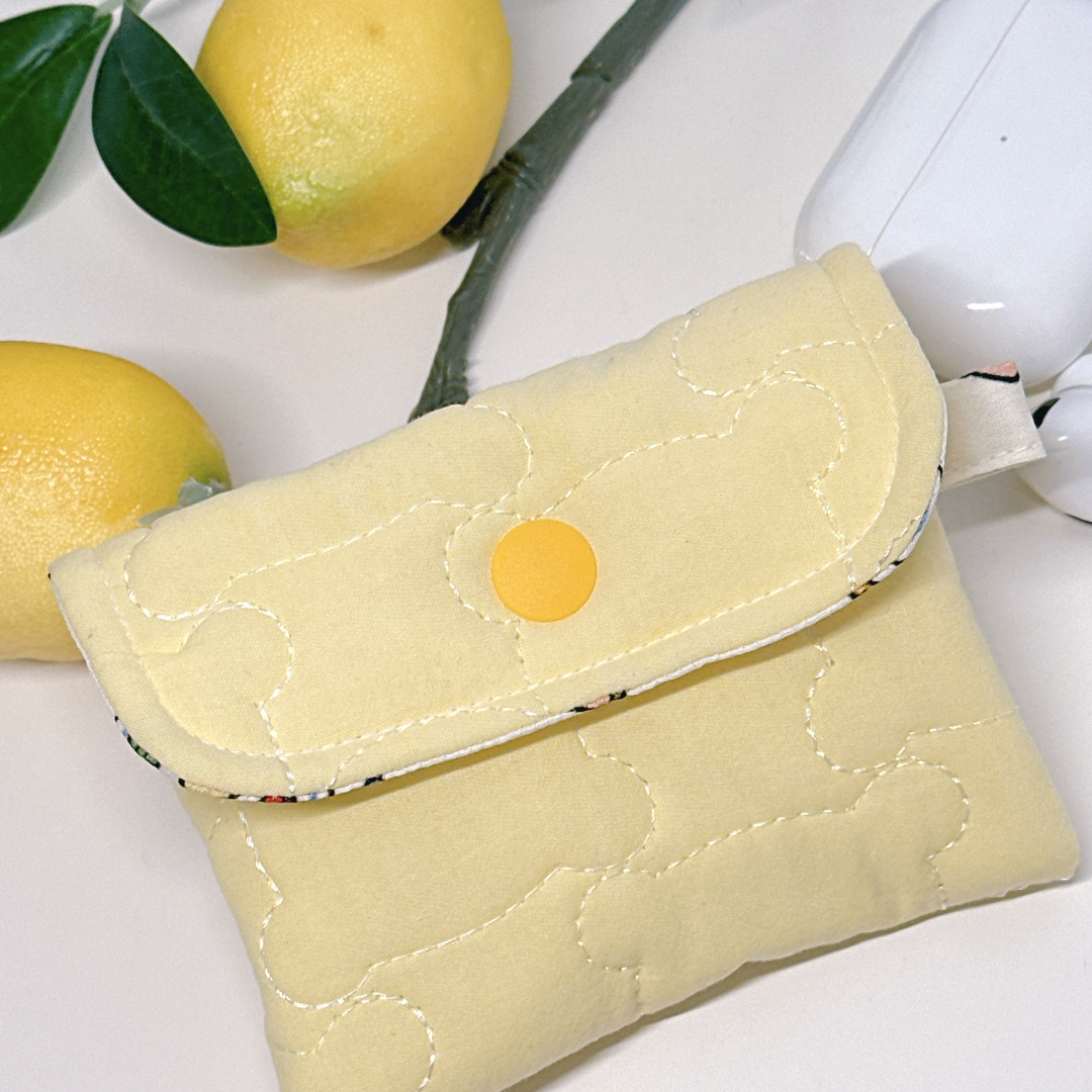 Yellow bear card wallet Mini pouch coin wallet AirPod case | idus