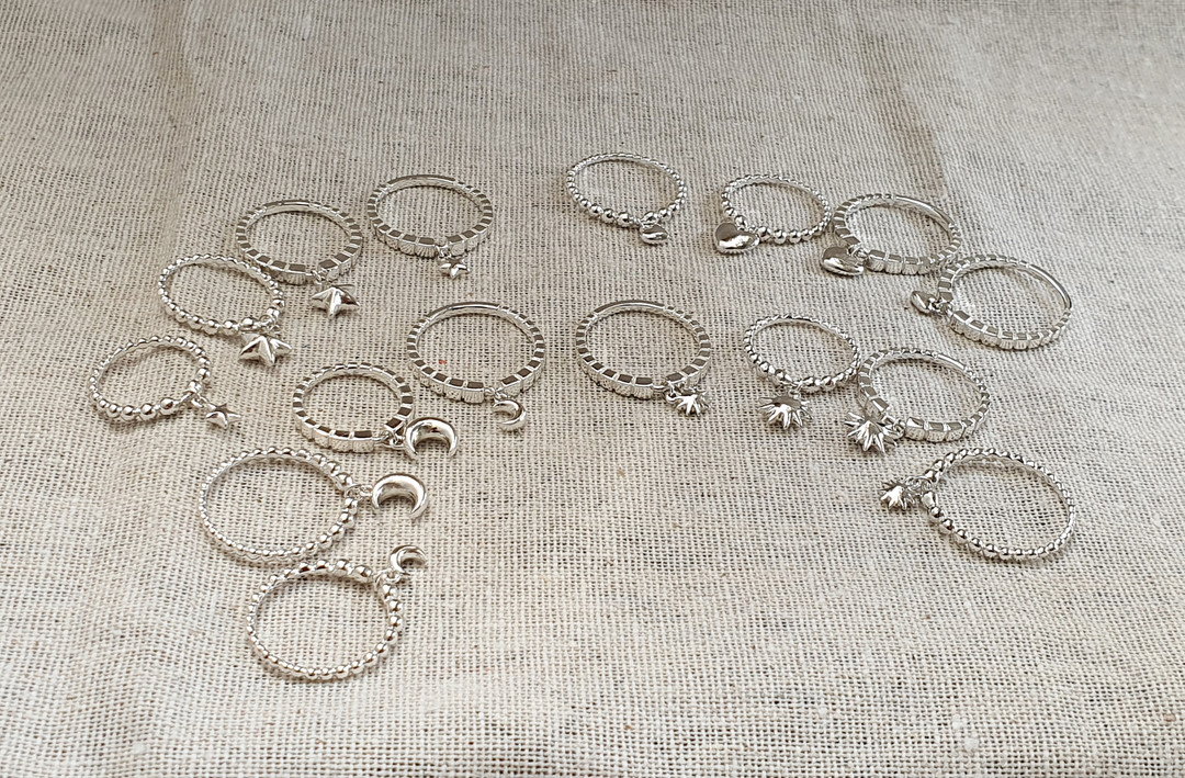 [Silver Ring] Tongtong-i Dangling Charm Ring | idus