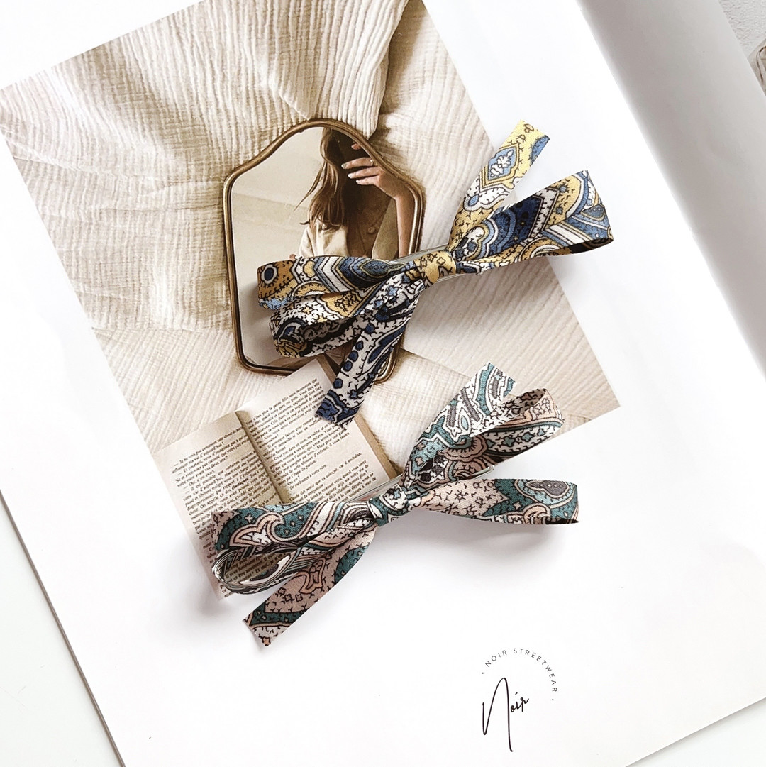 Doublebow Twist Side Hair clip hair Pin Paisley Decorated Ribbon Pin | idus