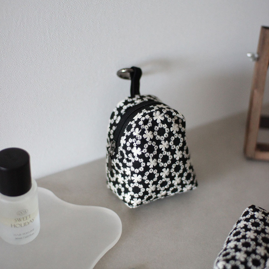 Warmth Mini Pouch Keyring - Backpack | idus