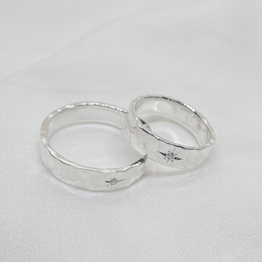 [99.9% pure silver] A beautiful rough hammer ring | idus