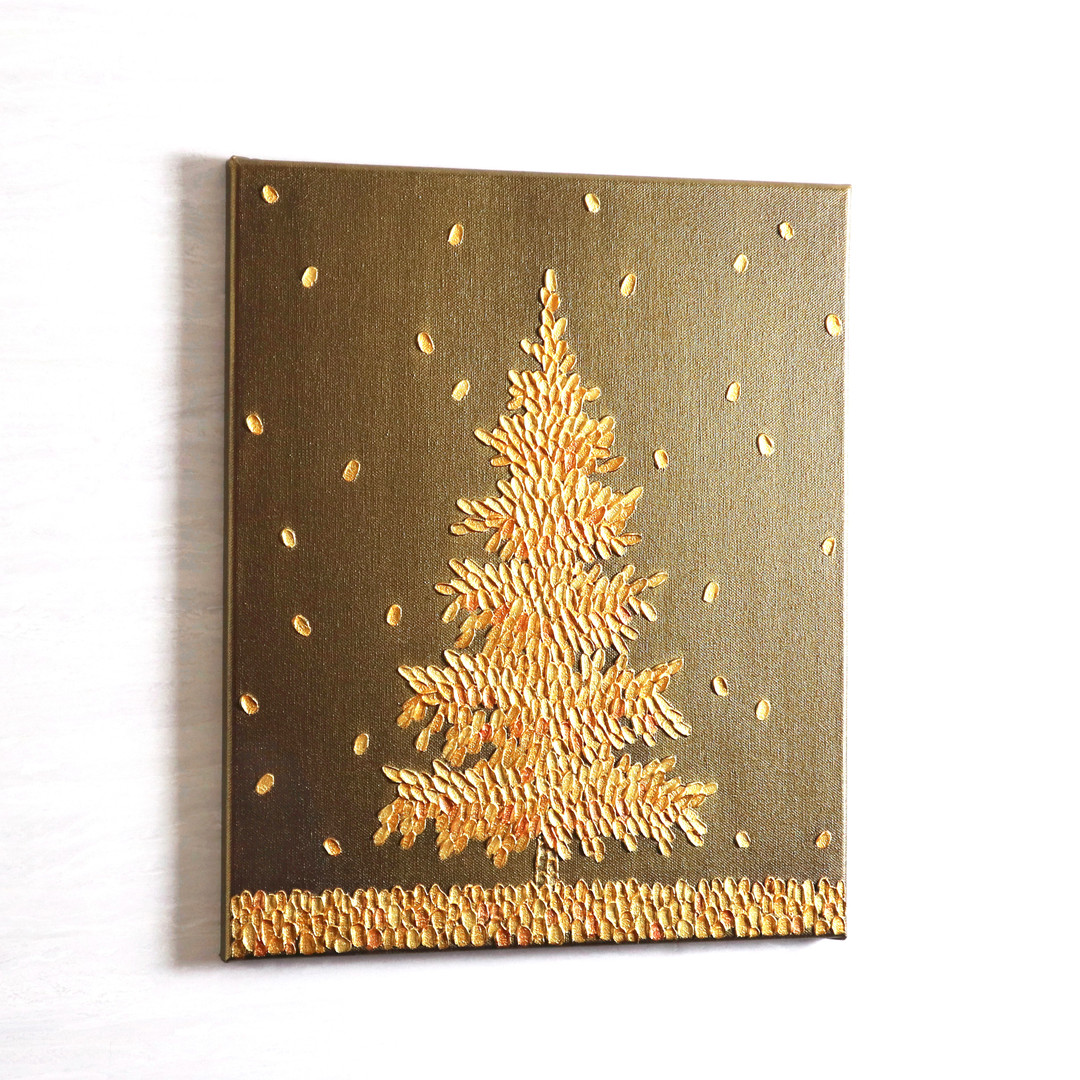 Gold Pine Tree that brings good luck | idus