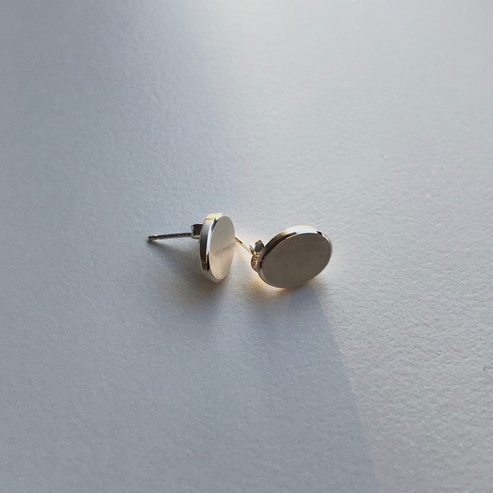 [실버] almond chip earring 아몬드 | 아이디어스
